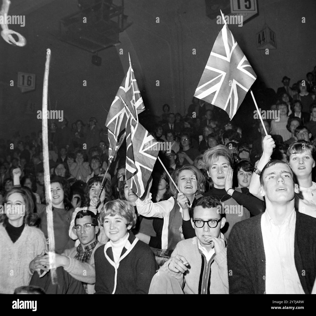 THE BEATLES IN WASHINGTON - FANS ENJOY CONCERT AT COLISEUM ...
