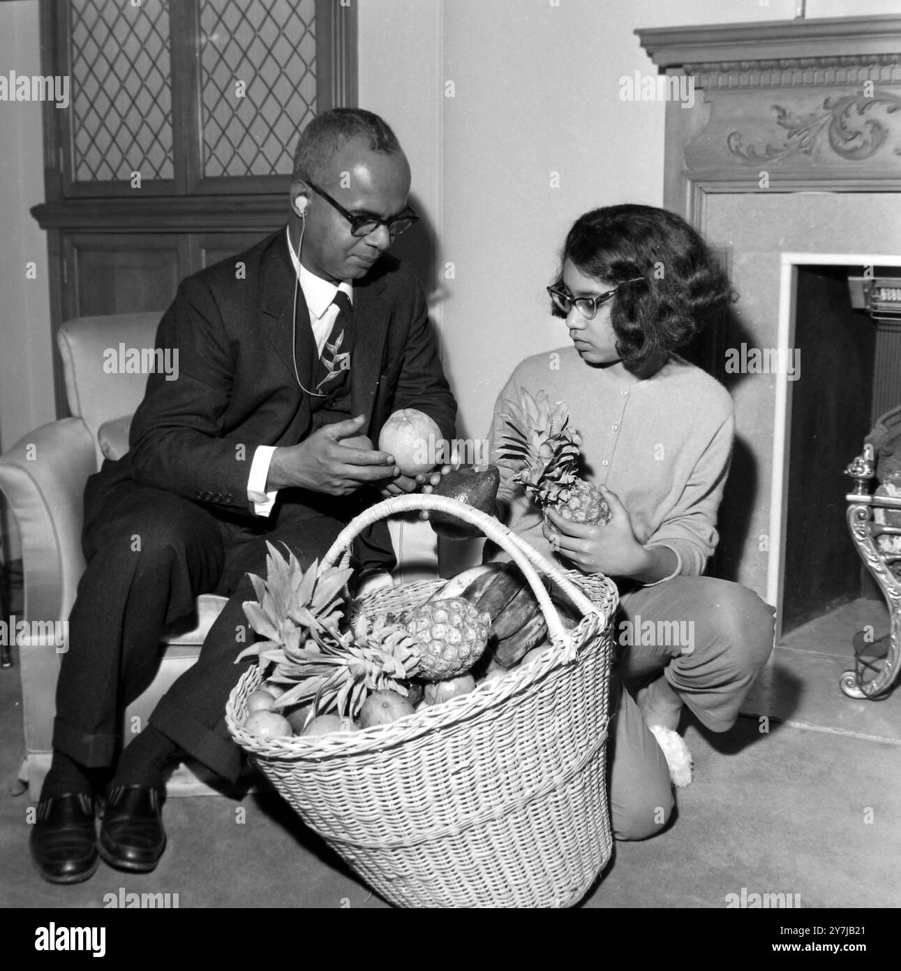 TRINIDAD PREMIER ERIC WILLIAMS WITH DAUGHTER ERICA 13 YR OLD IN LONDON ...