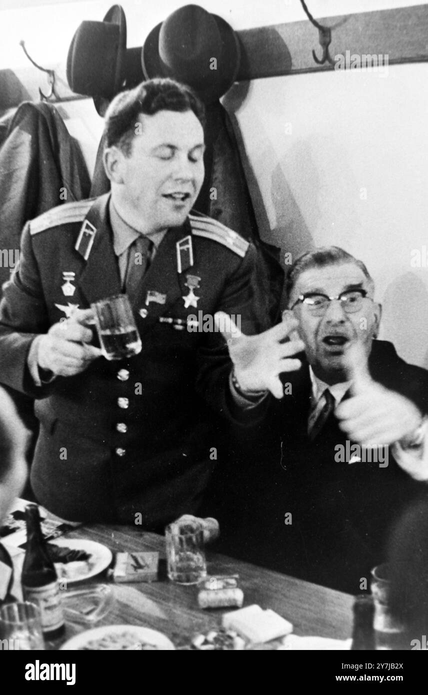 SOVIET ASTRONAUT PAVEL POPOVICH IN VIENNA TAVERN, AUSTRIA ; 13 FEBRUARY ...