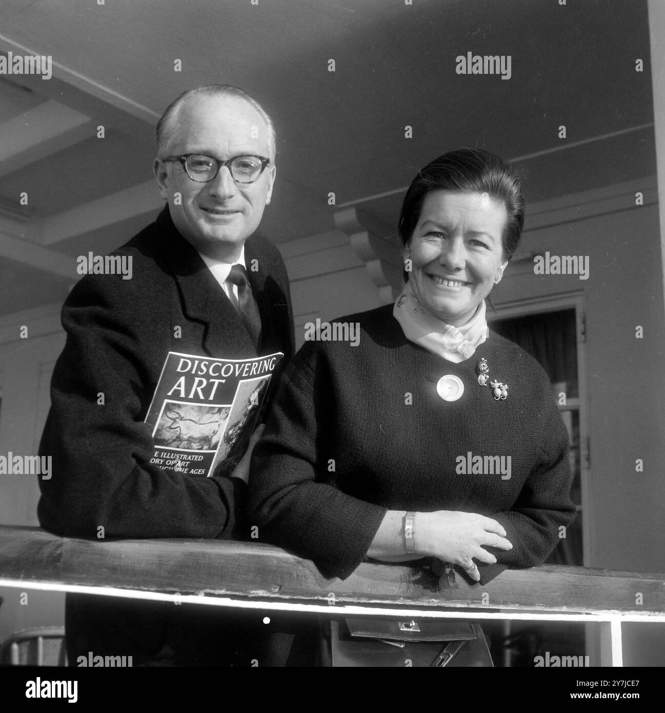 DUKE AND DUCHESS OF BEDFORD IN SOUTHAMPTON / ; 7 FEBRUARY 1964 Stock ...