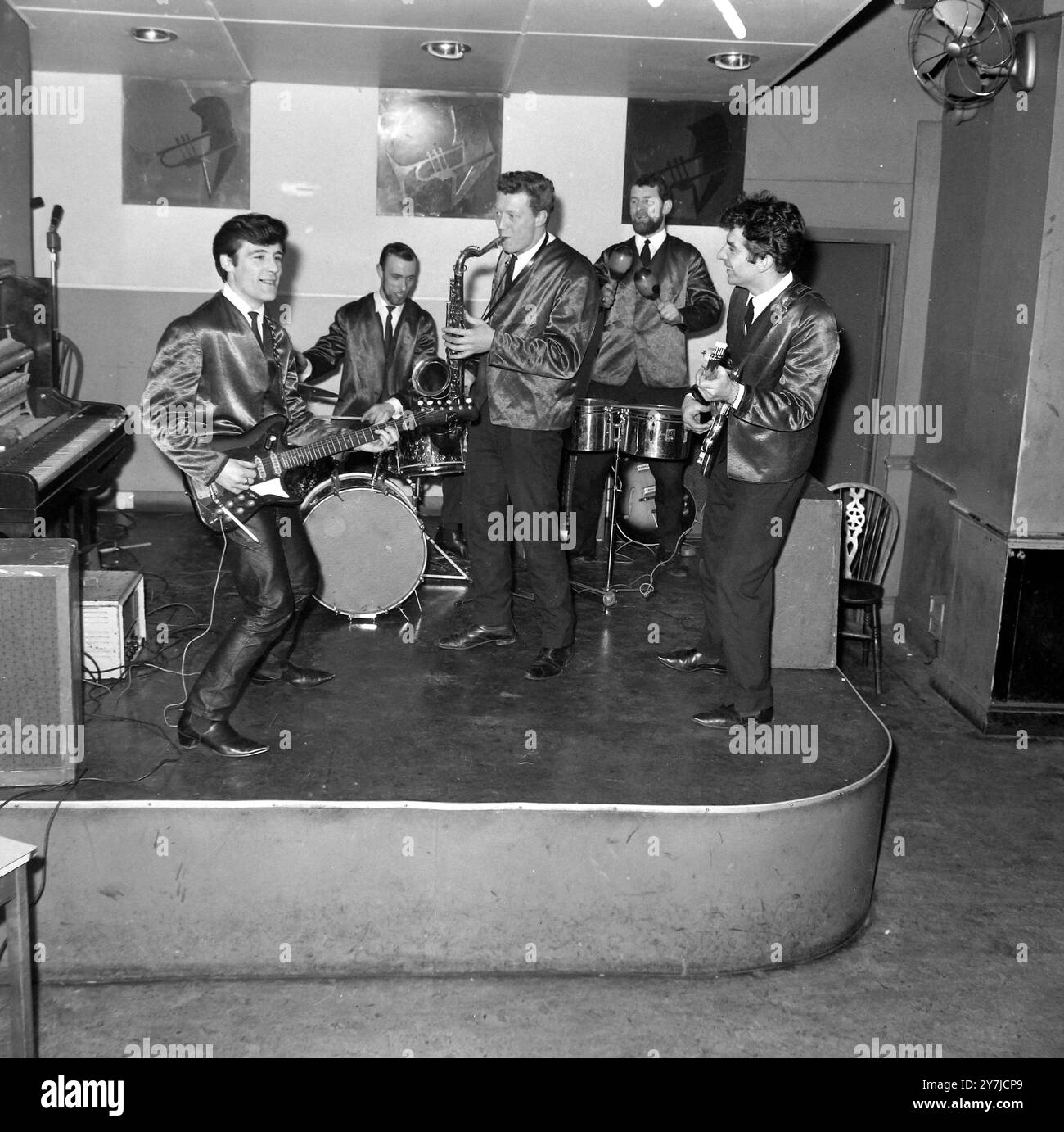 Alex harvey soul band hi-res stock photography and images - Alamy