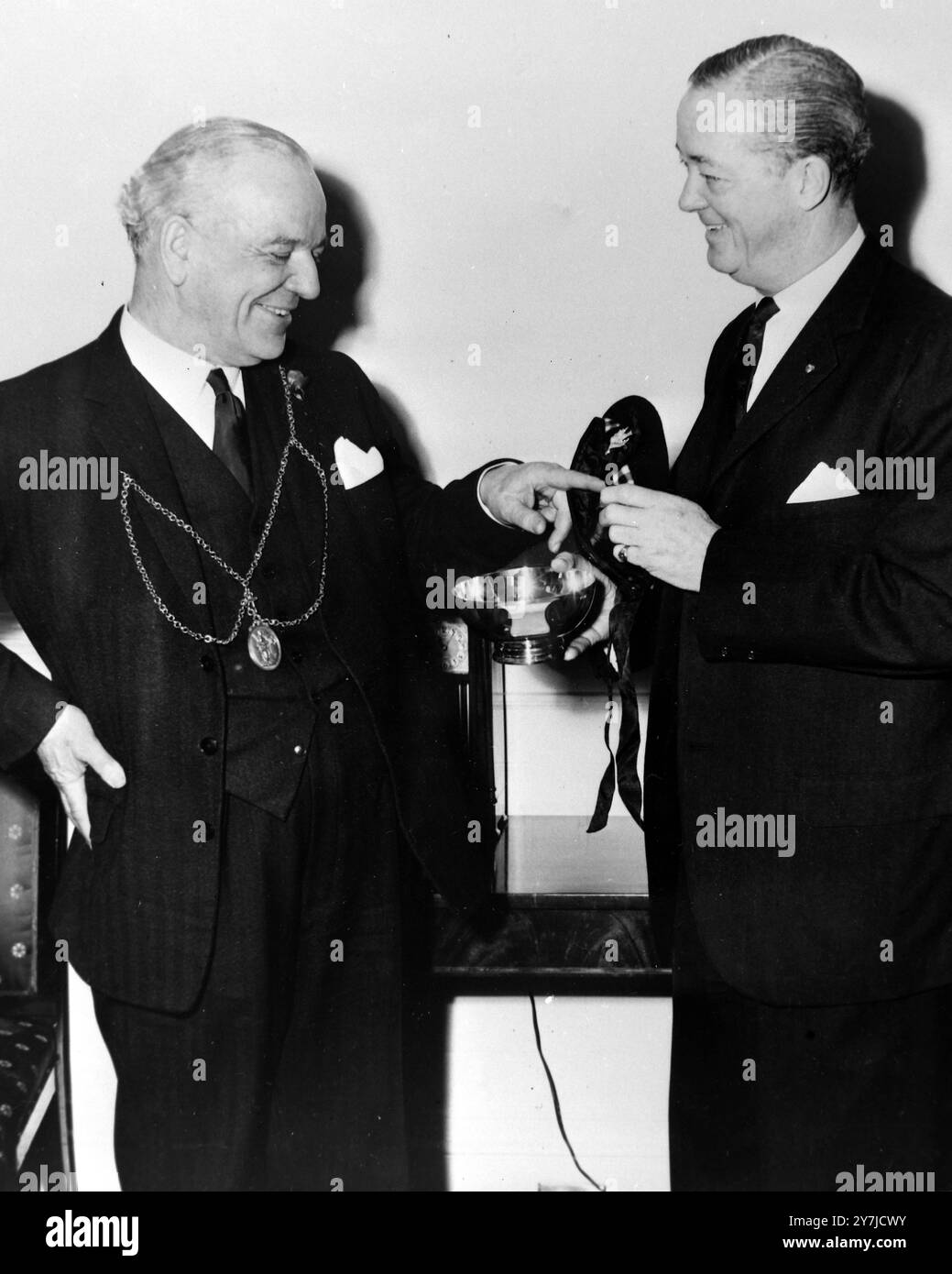 ROBERT RITCHIE LORD PROVOST OF PERTH WITH EDWARD F CAVANAGH JR IN NEW ...