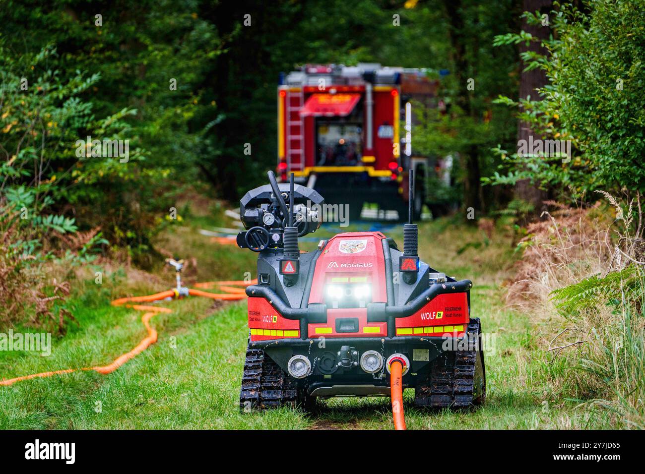 Hanau, Germany. 30th Sep, 2024. The extinguishing robot, also known as ...