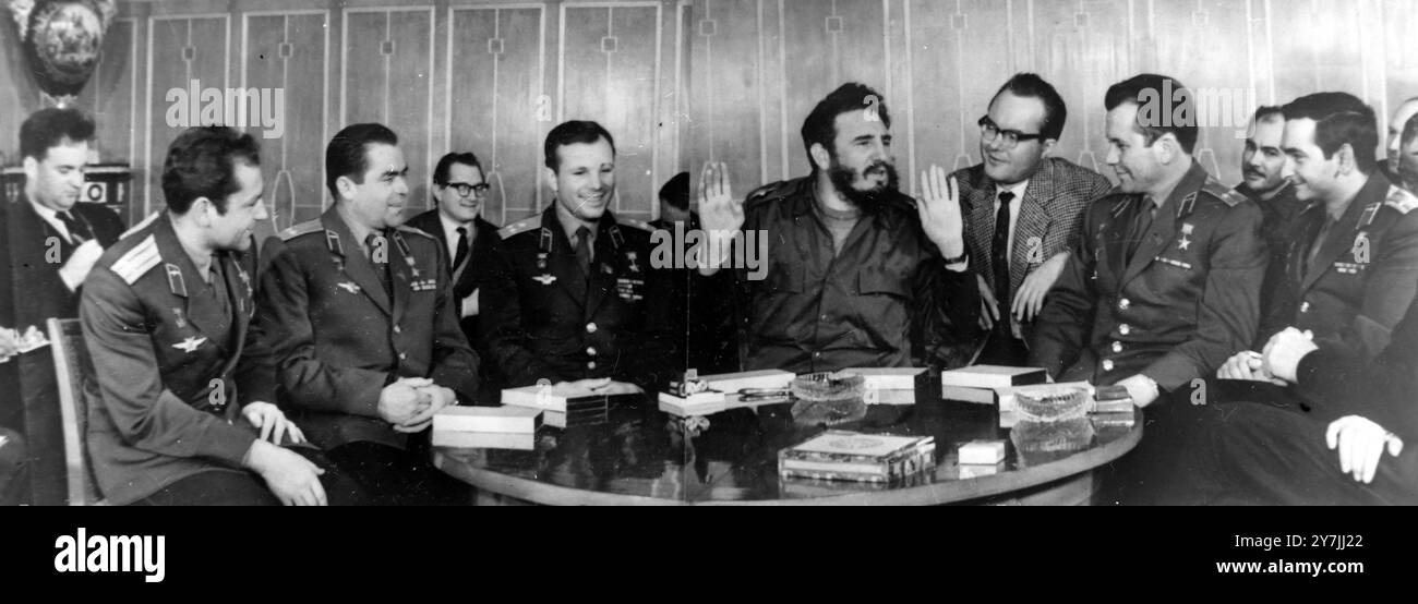 CUBAN PRIME MINISTER FIDEL ALEJANDRO CASTRO RUZ WITH RUSSIAN ASTRONAUTS ...