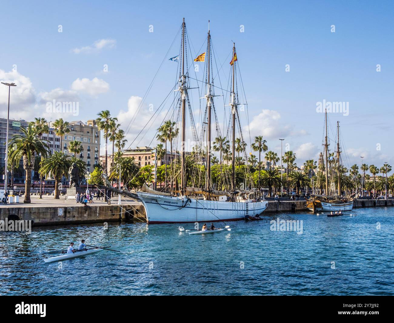 Historic tall ships moored hi-res stock photography and images - Alamy