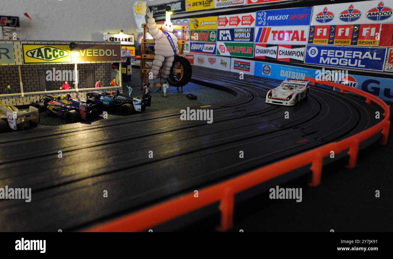 HO scale slot car Porsche 510K custom build Stock Photo - Alamy