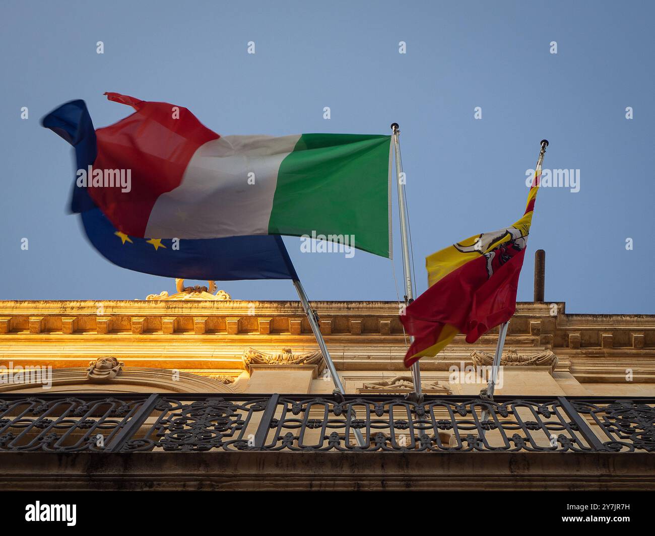Flags italy fluttering in wind hi-res stock photography and images - Alamy