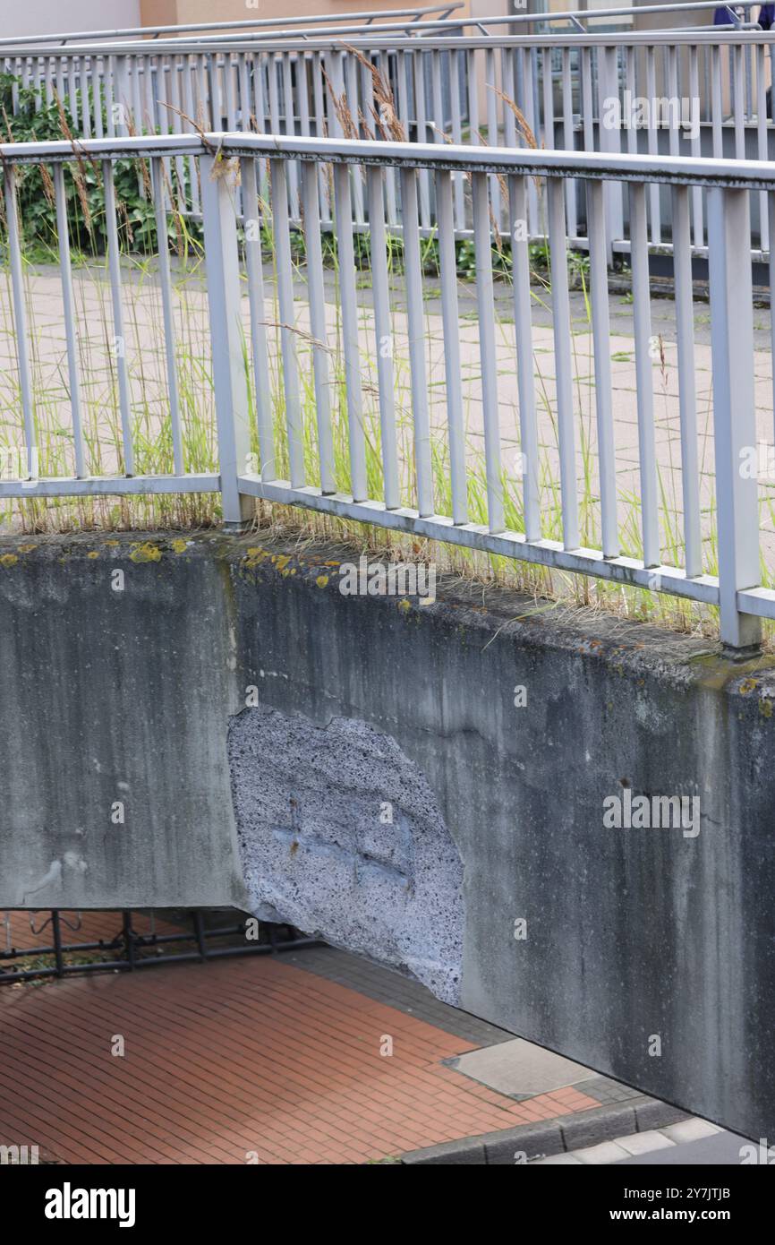 Bridge reinforcement hi-res stock photography and images - Alamy