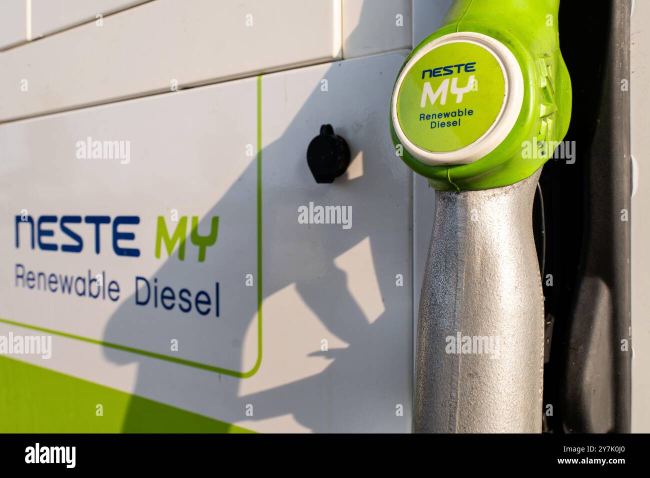 Neste gas station hi-res stock photography and images - Alamy