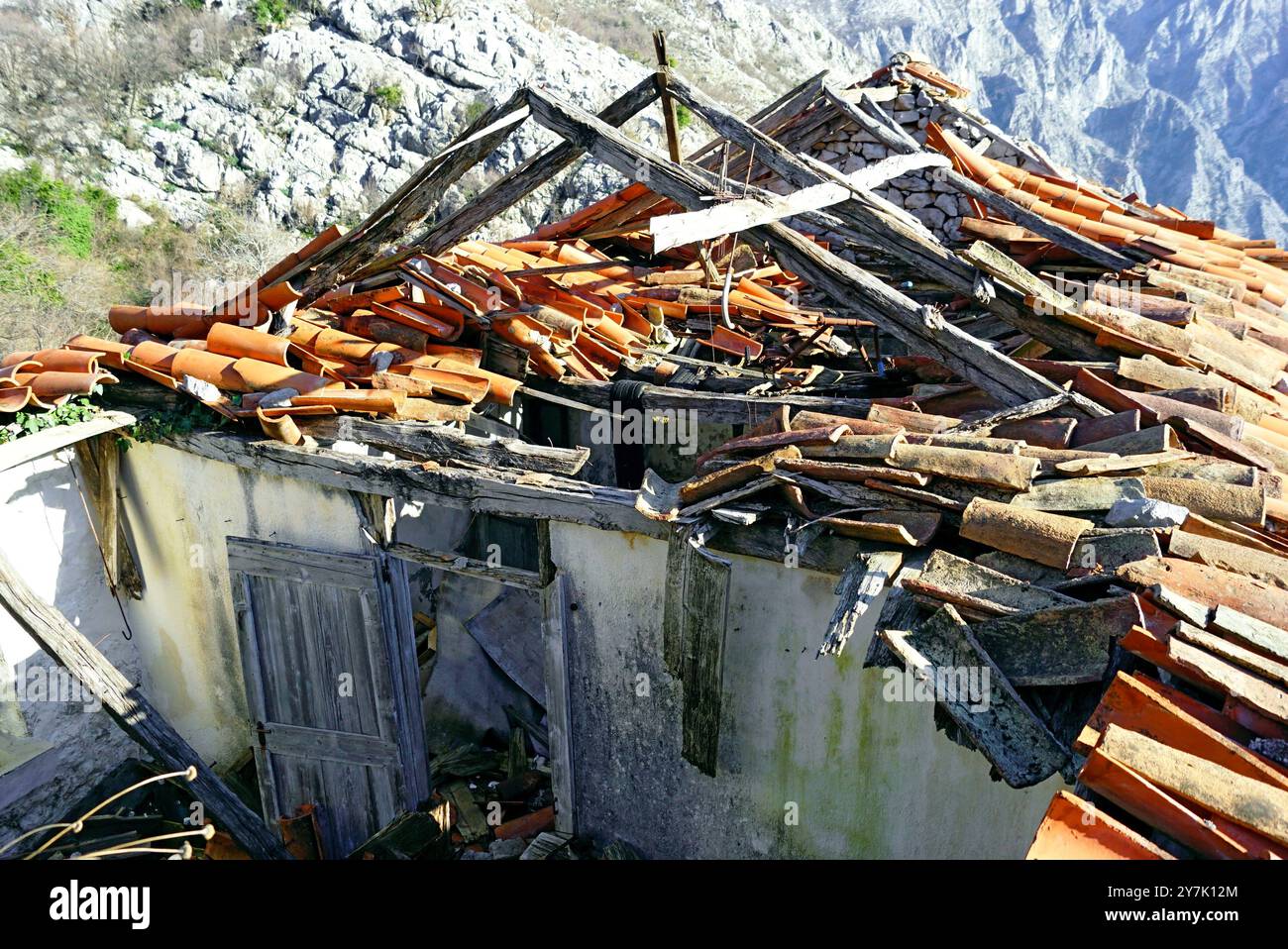 Fragment of a house damaged by the earthquake: a destroyed building ...