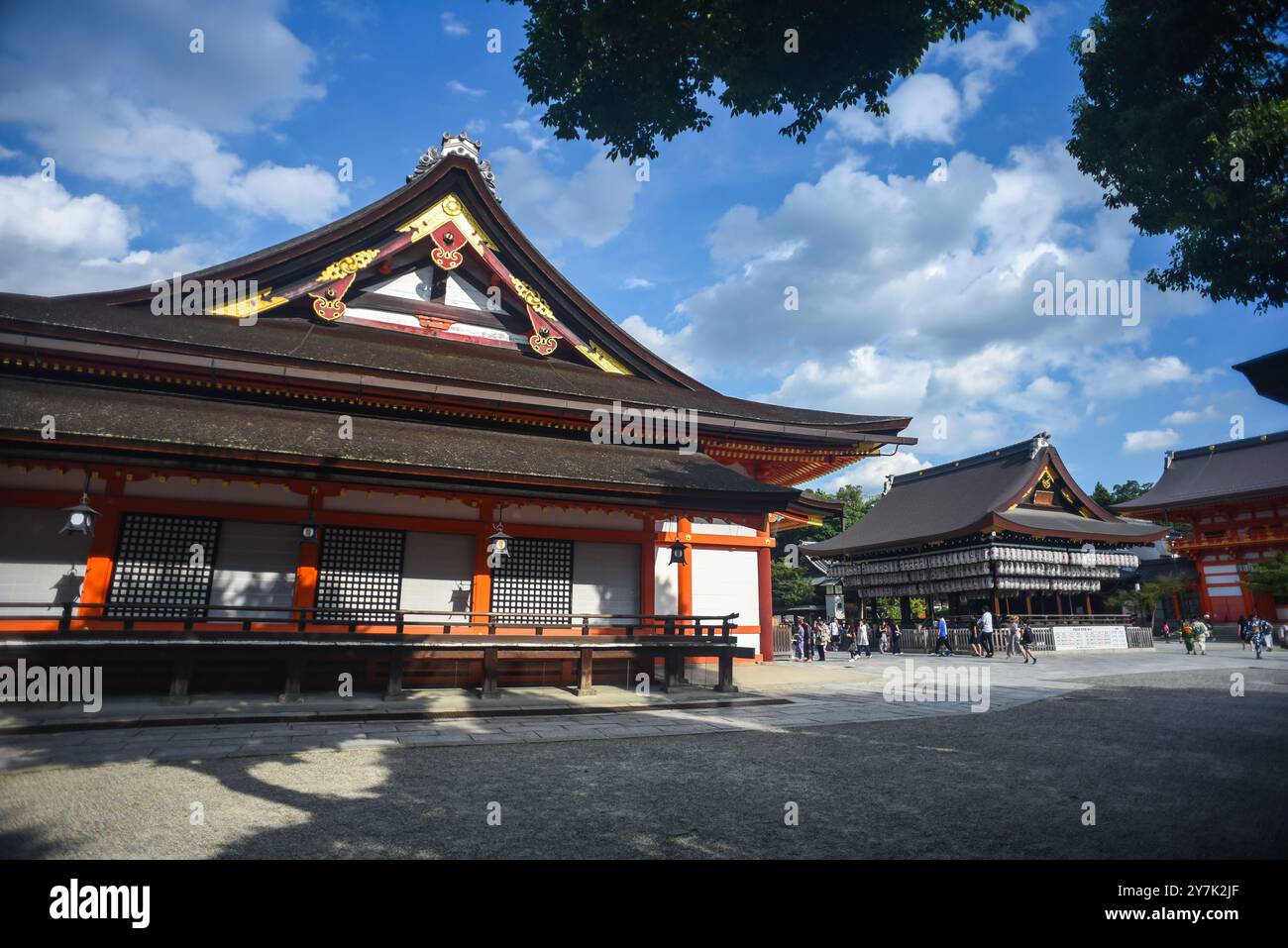 Yasaka shrine rituals hi-res stock photography and images - Alamy