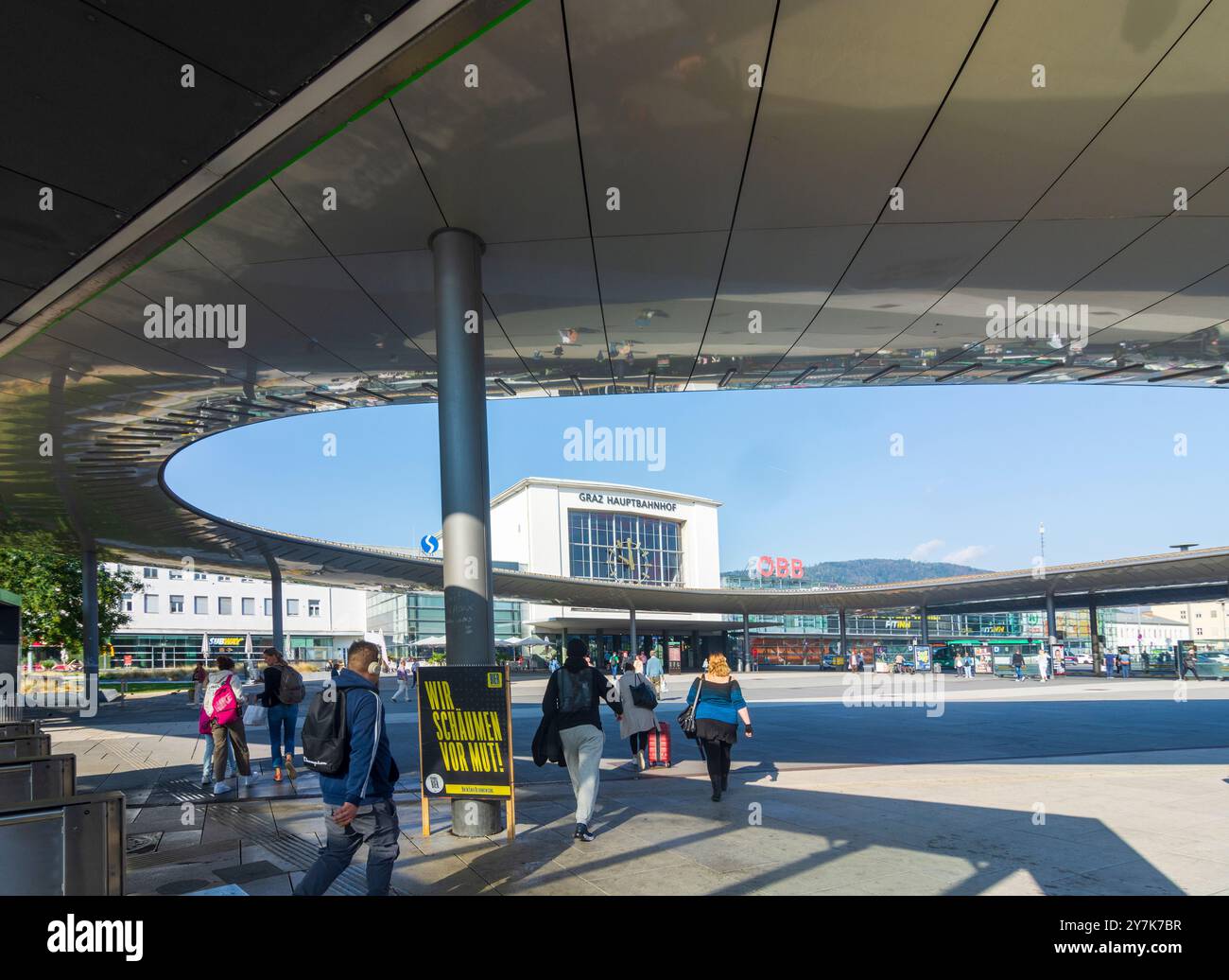railway station Graz Hauptbahnhof Stock Photo - Alamy