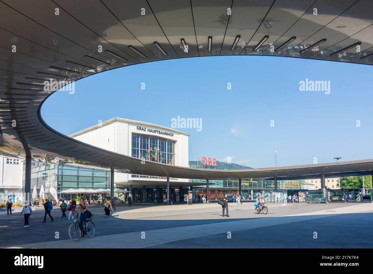 railway station Graz Hauptbahnhof Stock Photo - Alamy