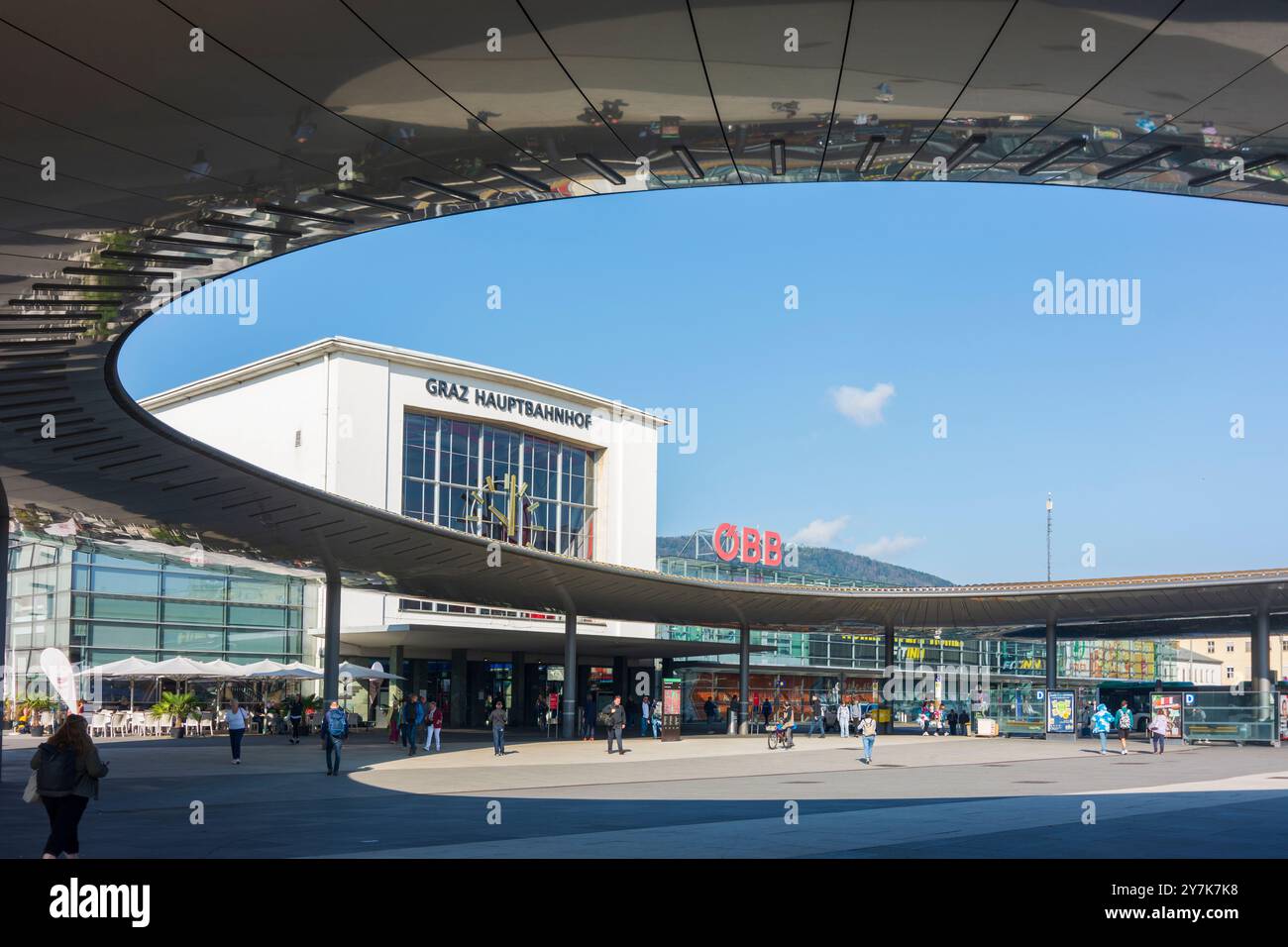 railway station Graz Hauptbahnhof Stock Photo - Alamy