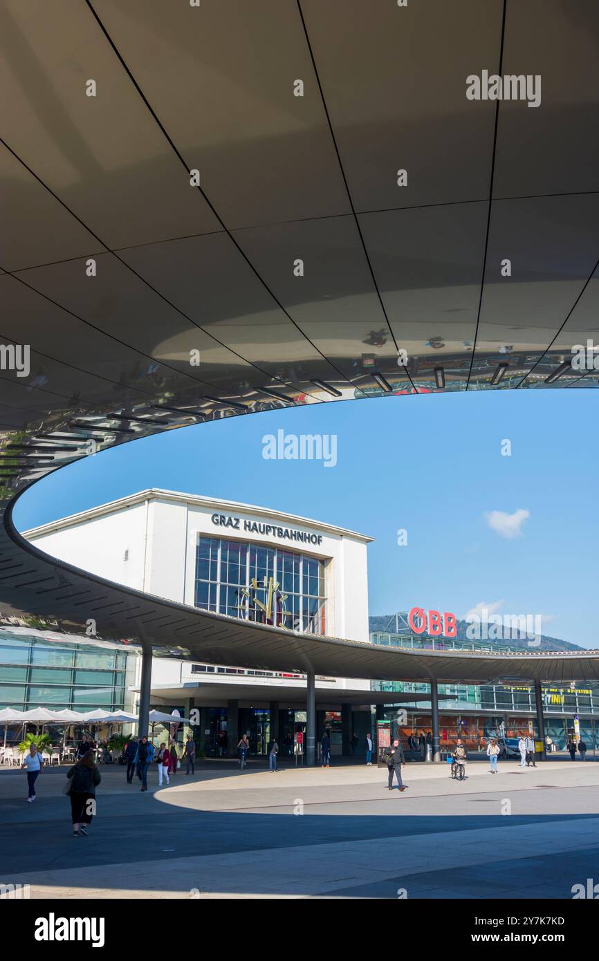 railway station Graz Hauptbahnhof Stock Photo - Alamy