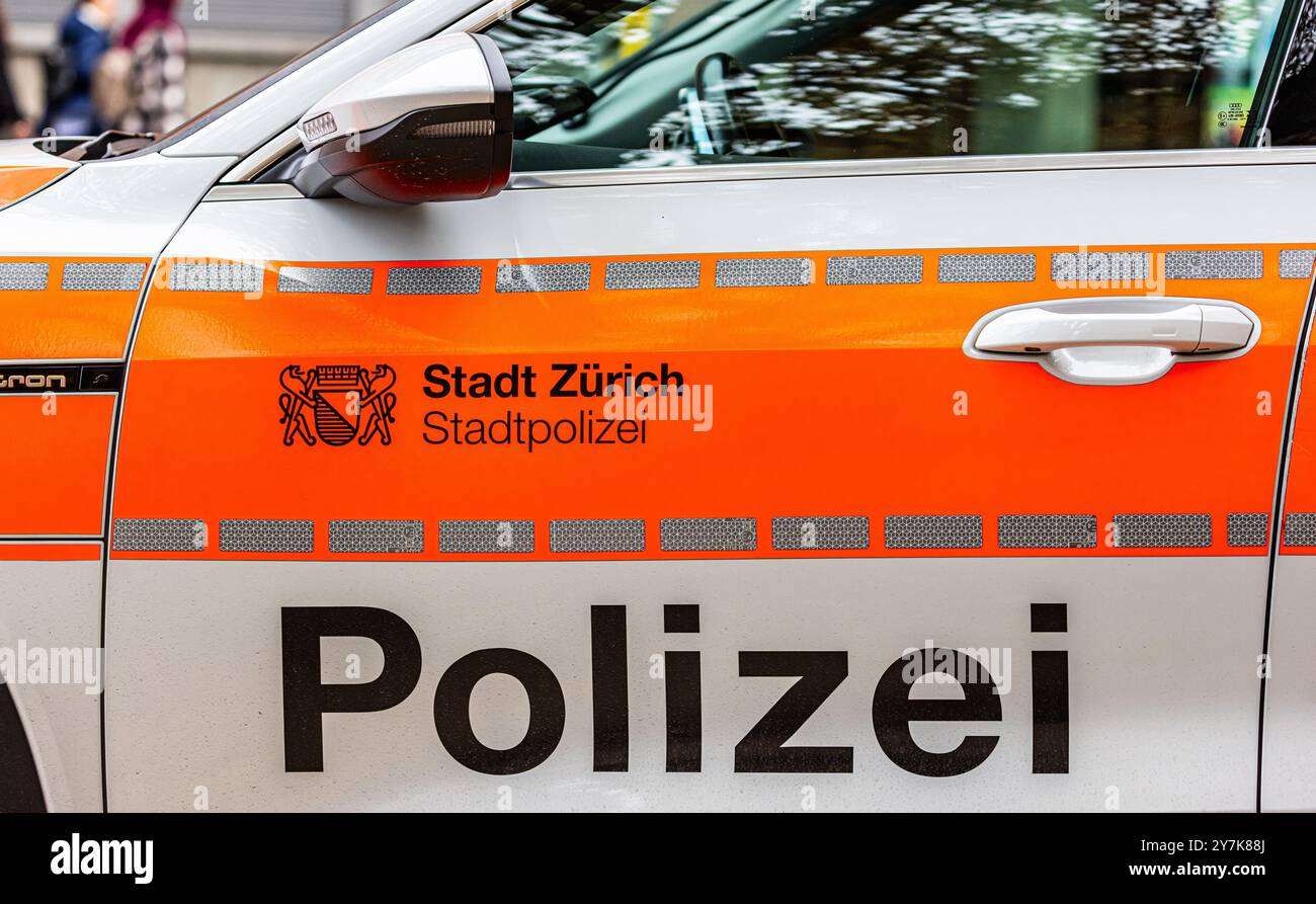 Audi polizeiauto hi-res stock photography and images - Alamy