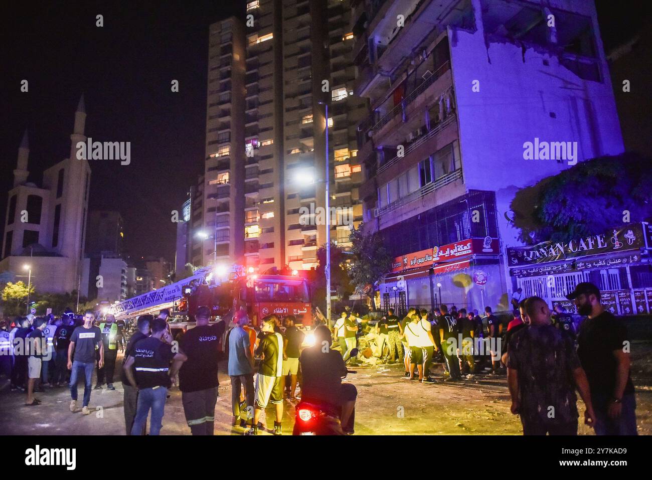 Soldiers secure the area after three leaders of the Popular Front for ...