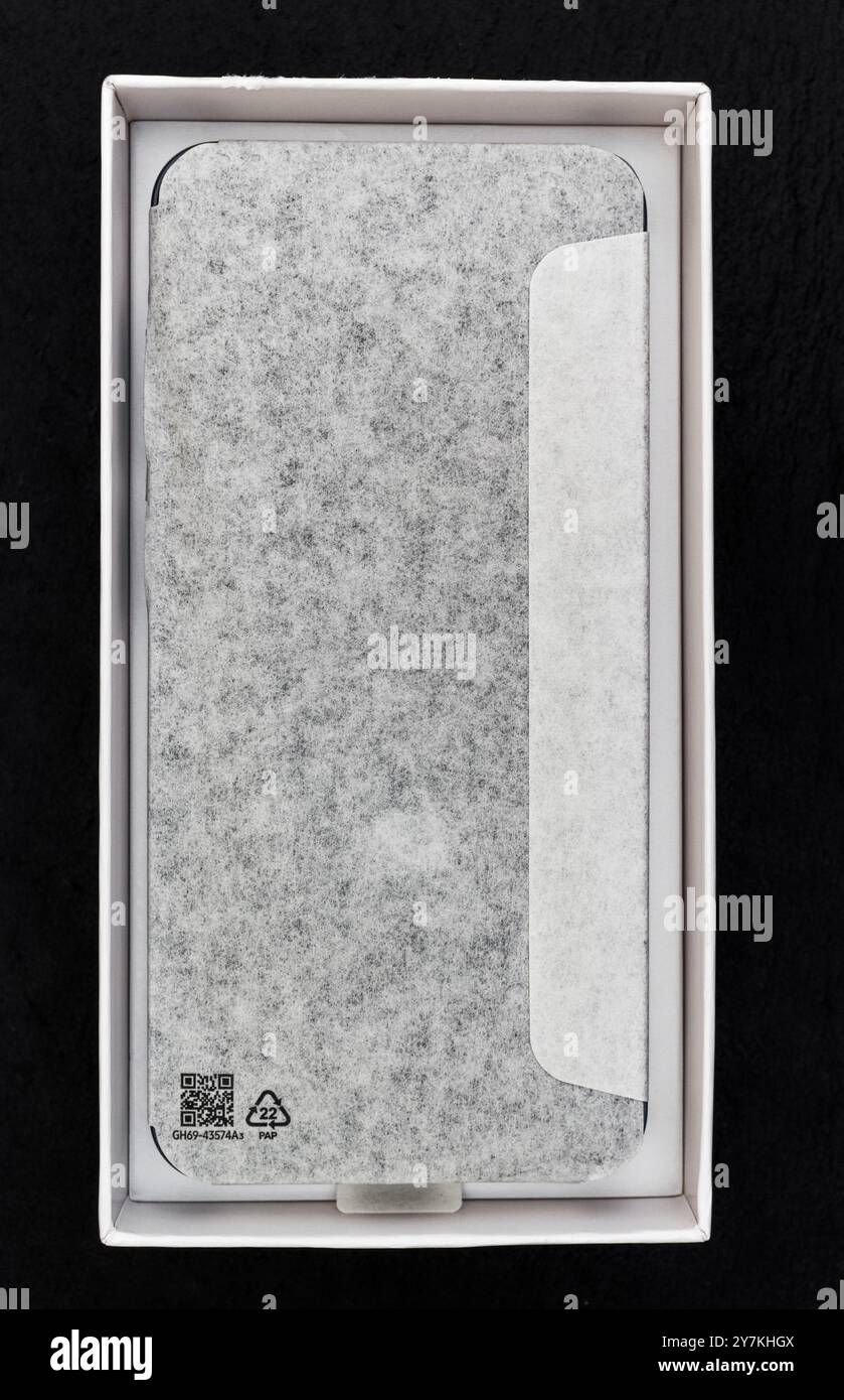 Phone in box hi-res stock photography and images - Alamy