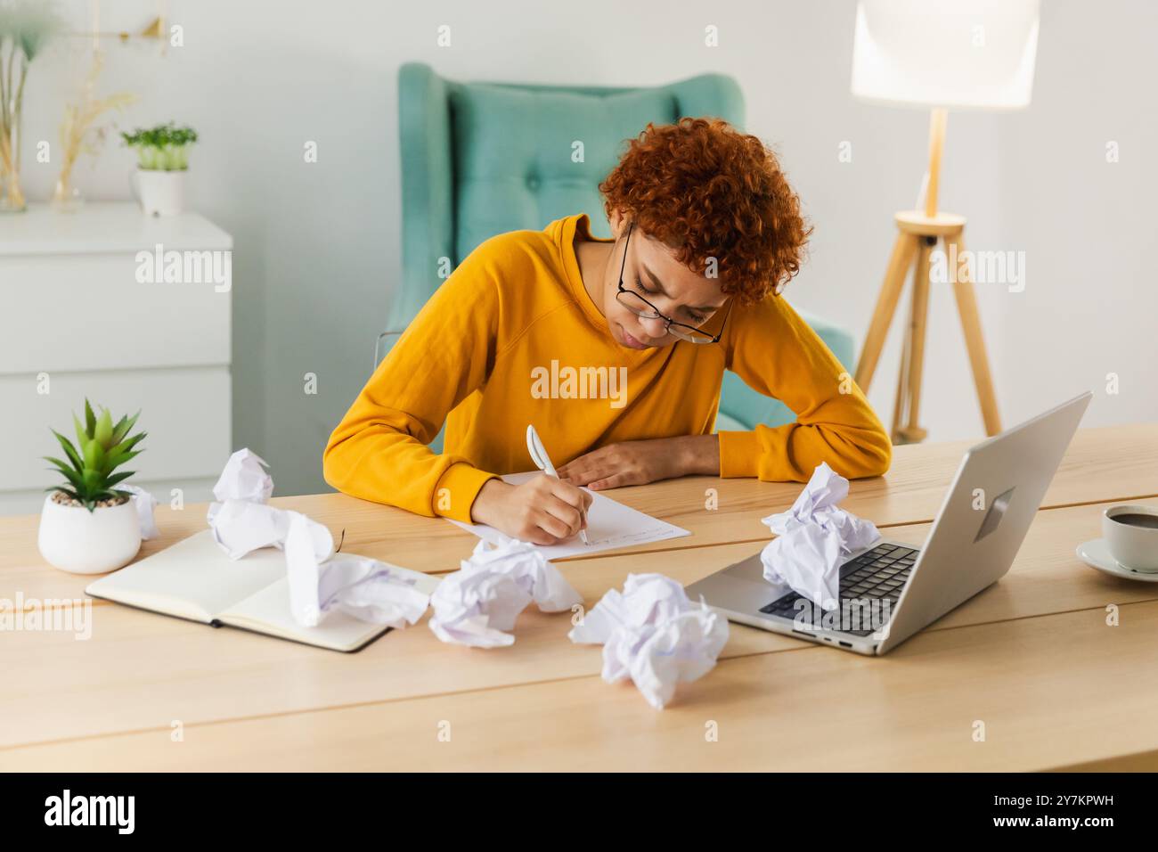 Upset rejected office hi-res stock photography and images - Alamy