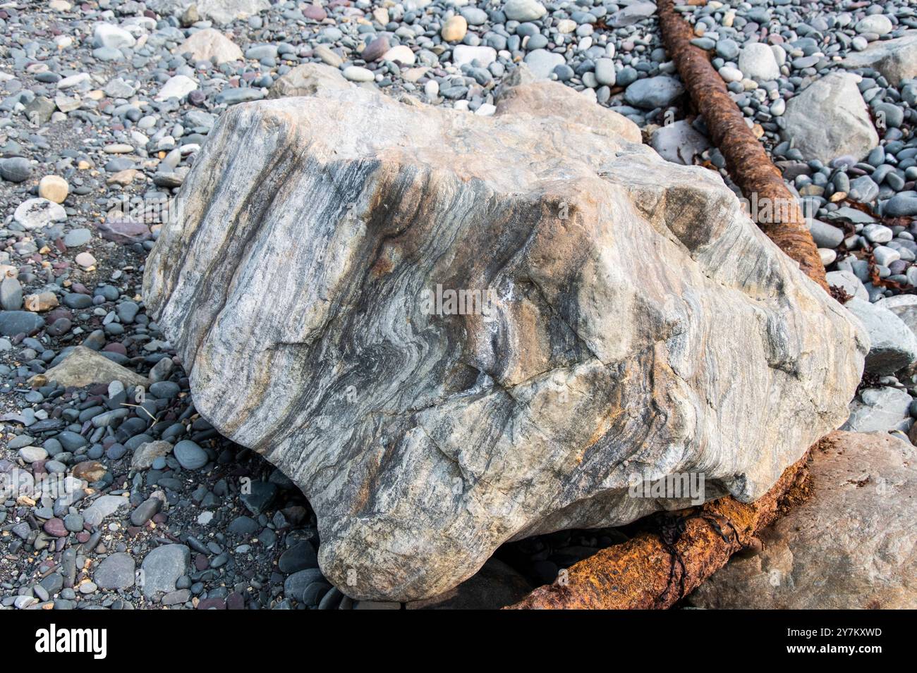 Sedimentary rocks on Middle Cove Beach in Logy Bay-Middle Cove-Outer ...
