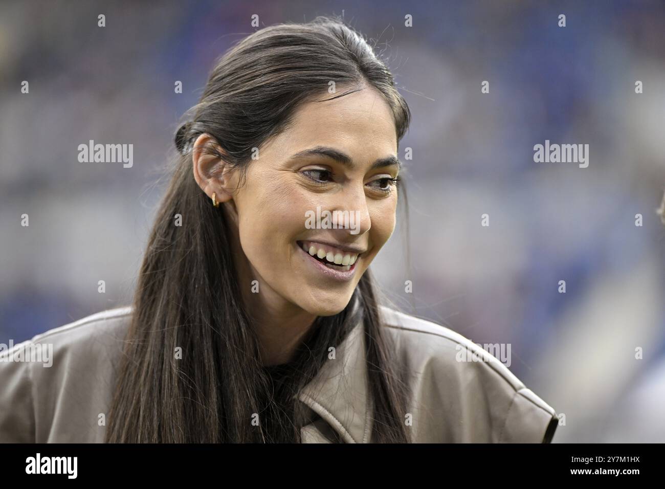 Female showmasters hi-res stock photography and images - Alamy