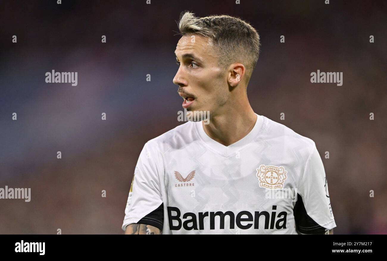 Grimaldo bayer leverkusen hi-res stock photography and images - Alamy