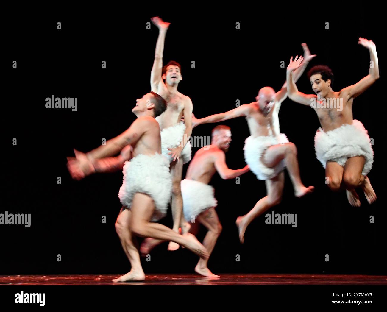Leo mason Stock Photos & Images from Alamy