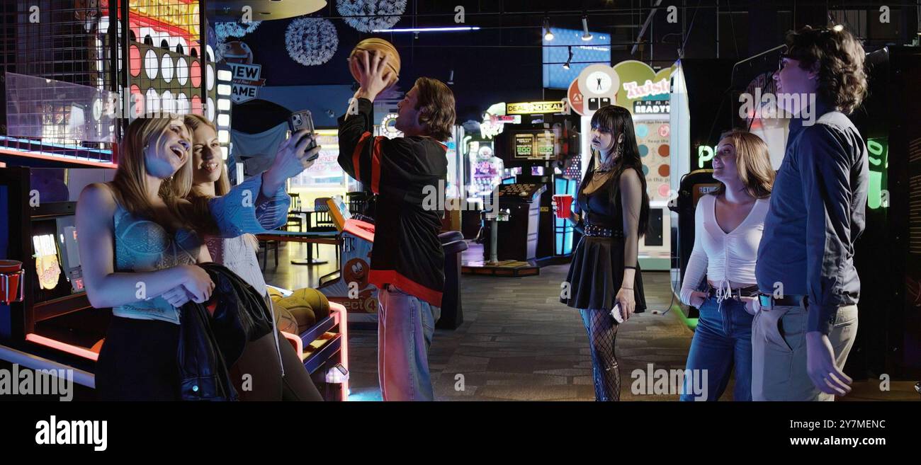 THE MOUSE TRAP, (aka MICKEY'S MOUSE TRAP), from left: Allegra Nocita ...