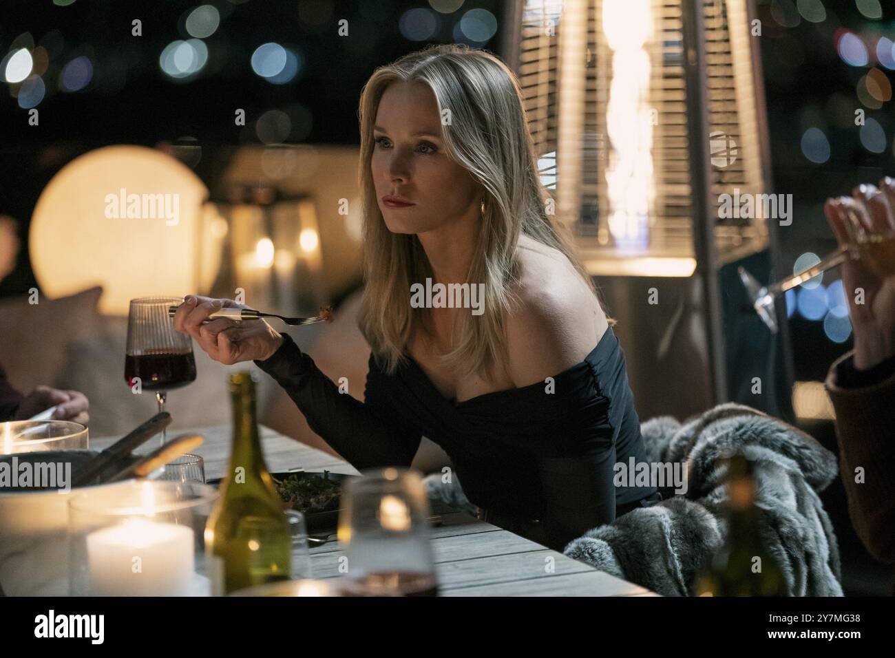 NOBODY WANTS THIS, Kristen Bell, (Season 1, ep. 101, aired Sept. 26 ...