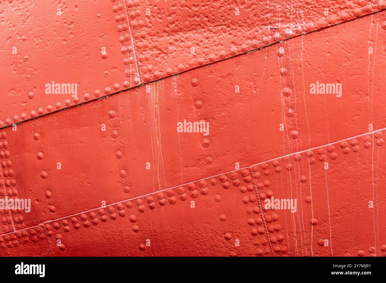 Steel sheets and rivets of the SS 1890 Robin steamship hull, Trinity ...