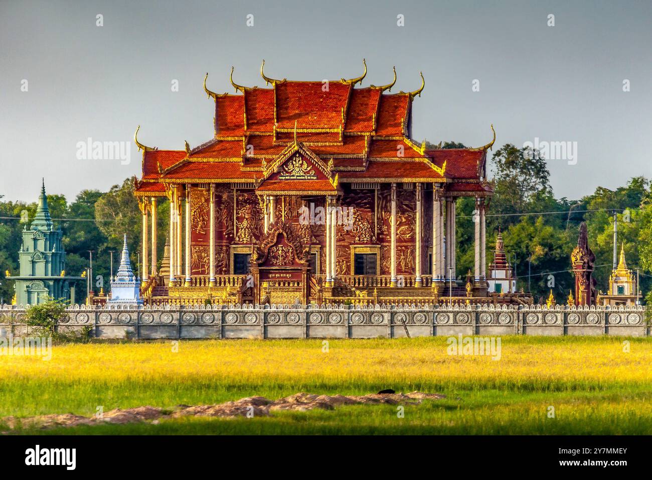 Buddhist temple with red tiled roofs, Phnom Penh, Cambodia Stock Photo ...