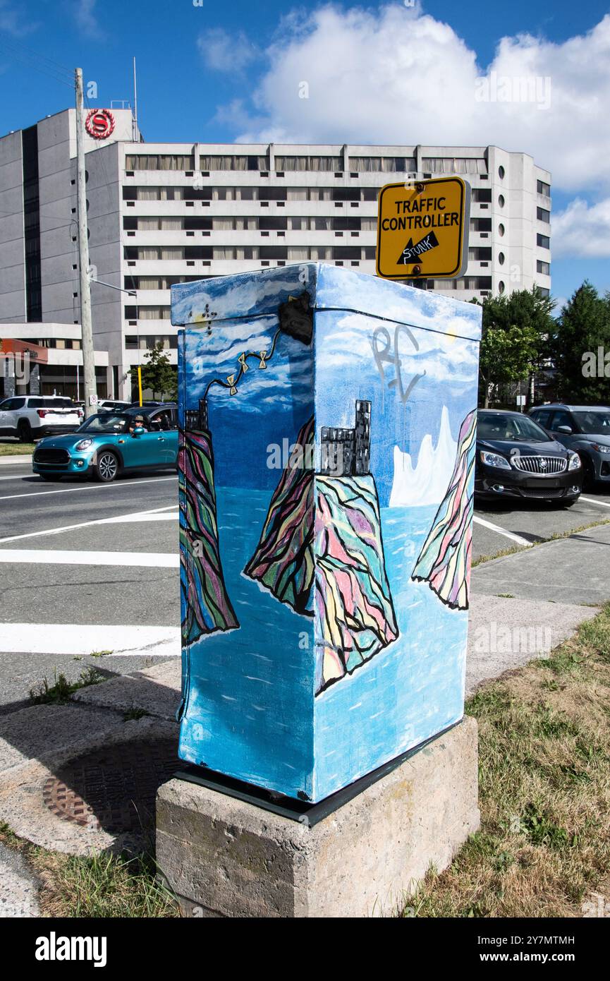 Ice bergs mural on electrical traffic control box on Cavendish Square ...
