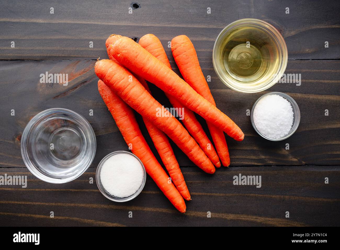 Ingredients for Vietnamese-Style Pickled Carrots: Ingredients for quick ...
