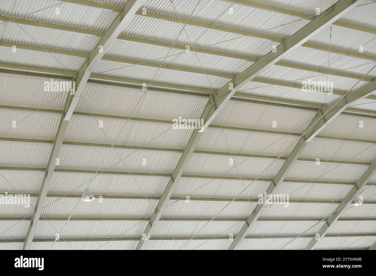 lightweight steel roof construction Stock Photo - Alamy