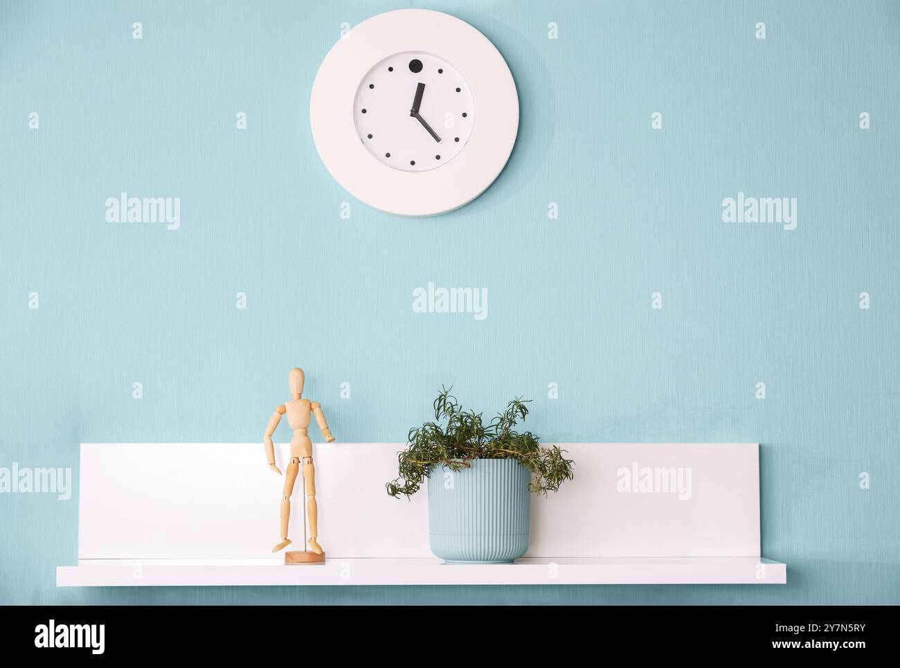 Stylish mannequin decor hi-res stock photography and images - Alamy