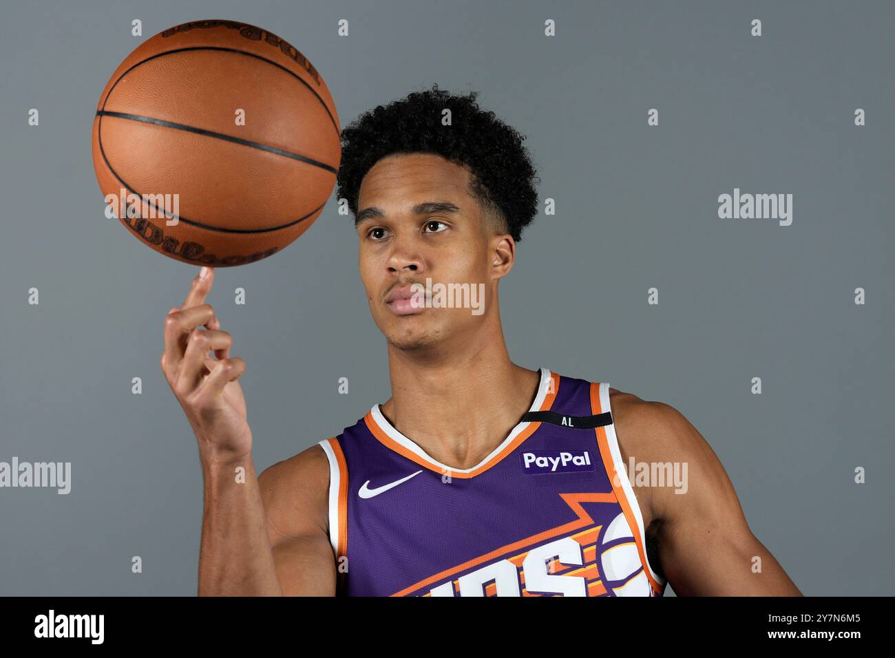 Phoenix Suns center Oso Ighodaro poses for a photo during an NBA ...