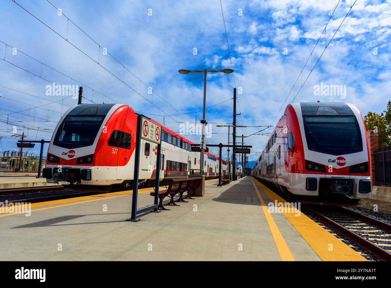 Caltrain double decker electric Caltrain commuter trains Stadler KISS ...