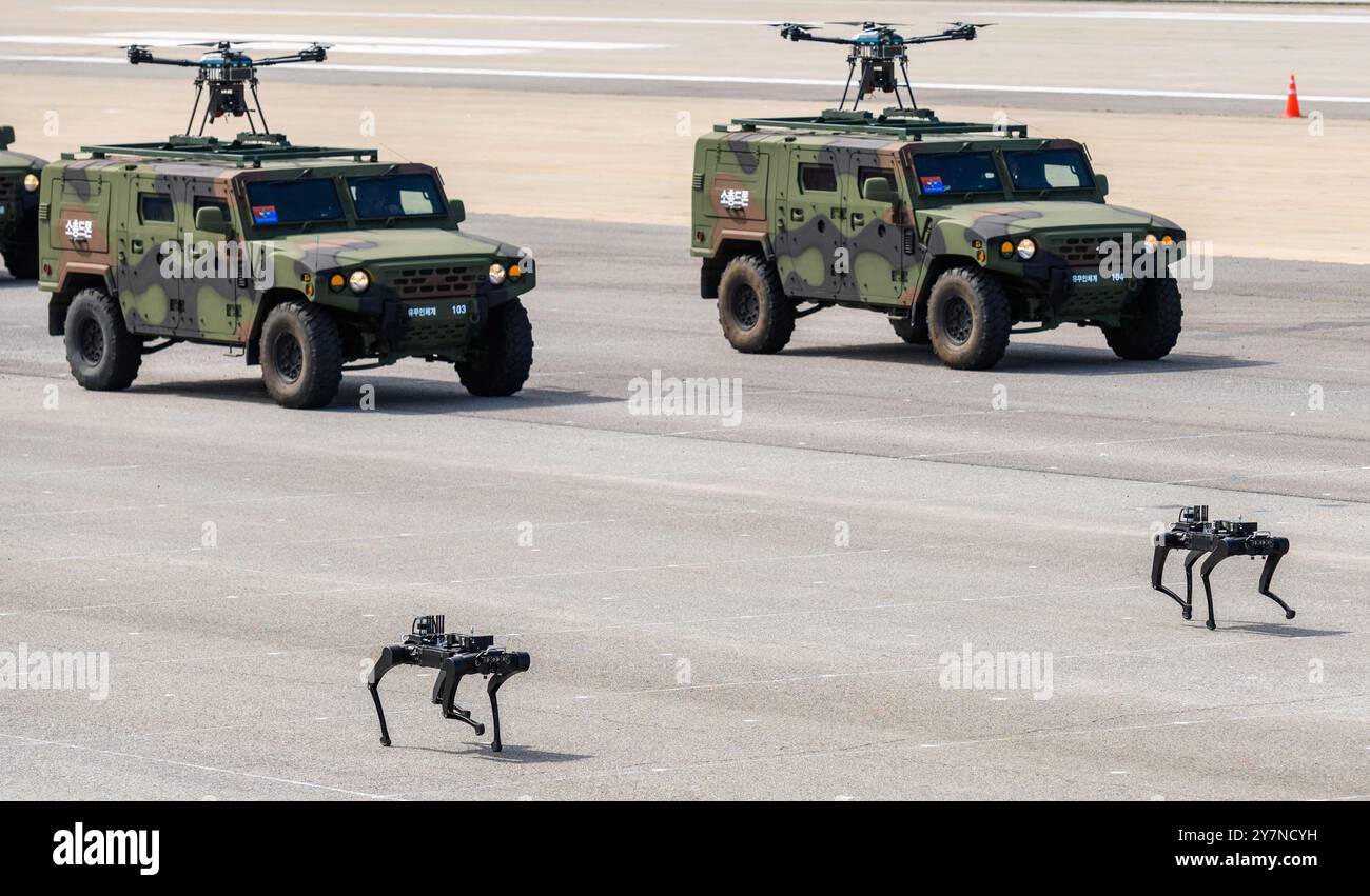 Seongnam, South Korea. 25th Sep, 2024. South Korea's quadruped robots ...