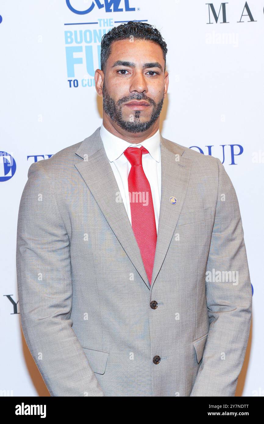 Héctor RodríguezHector Rodriguez at arrivals for Buoniconti Fund To ...