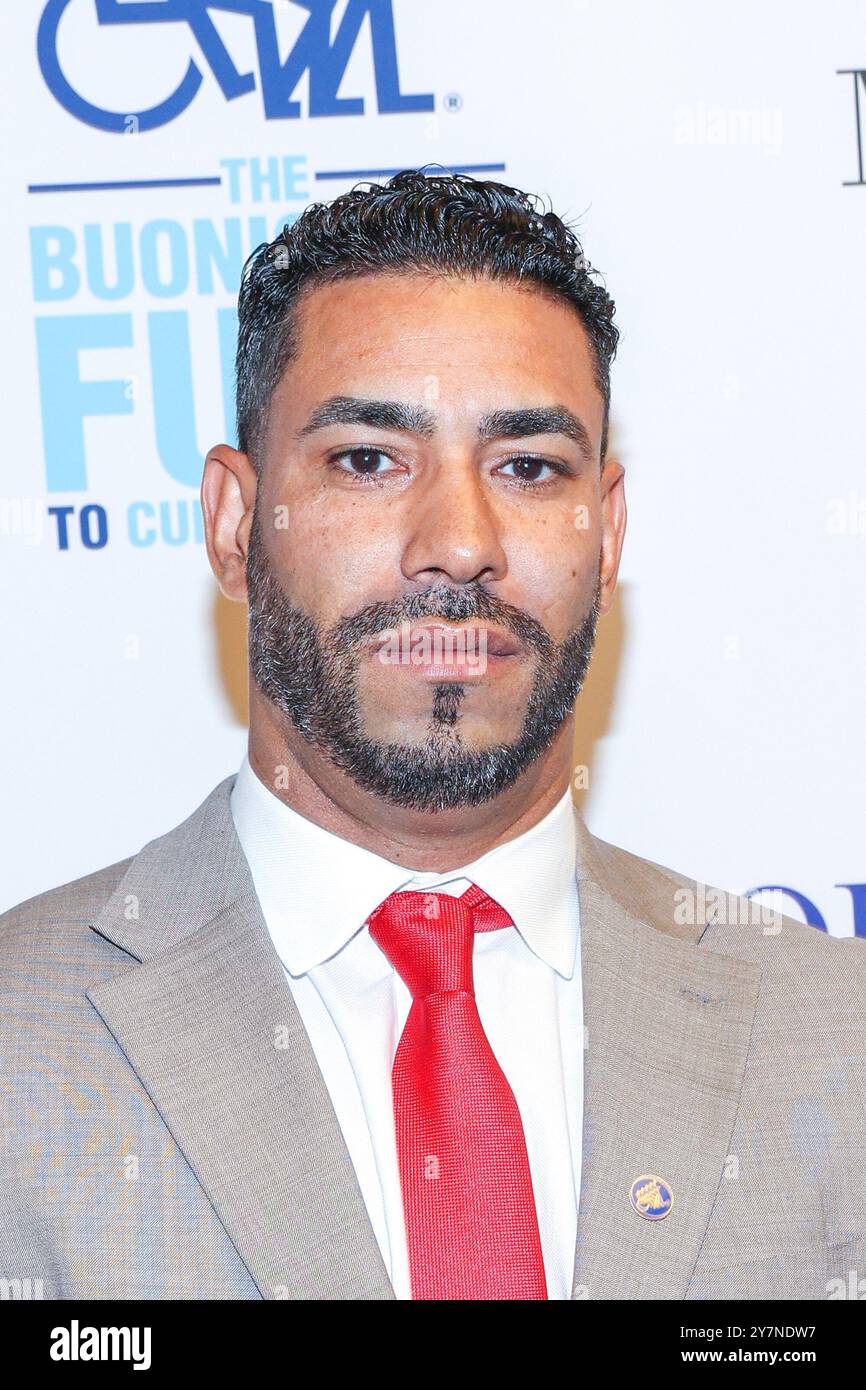 Héctor RodríguezHector Rodriguez at arrivals for Buoniconti Fund To ...