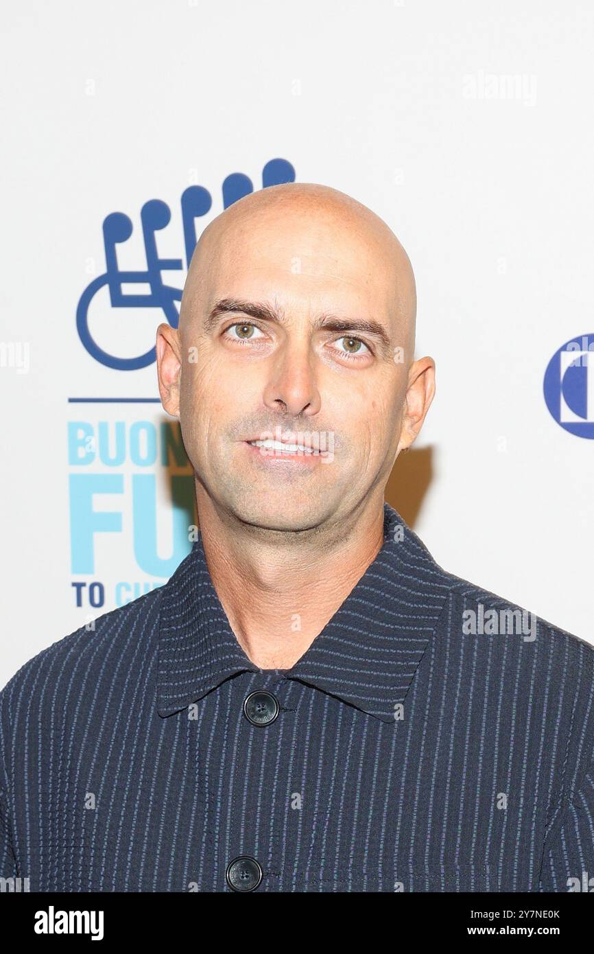 Mike Buckley at arrivals for Buoniconti Fund To Cure Paralysis 39th ...