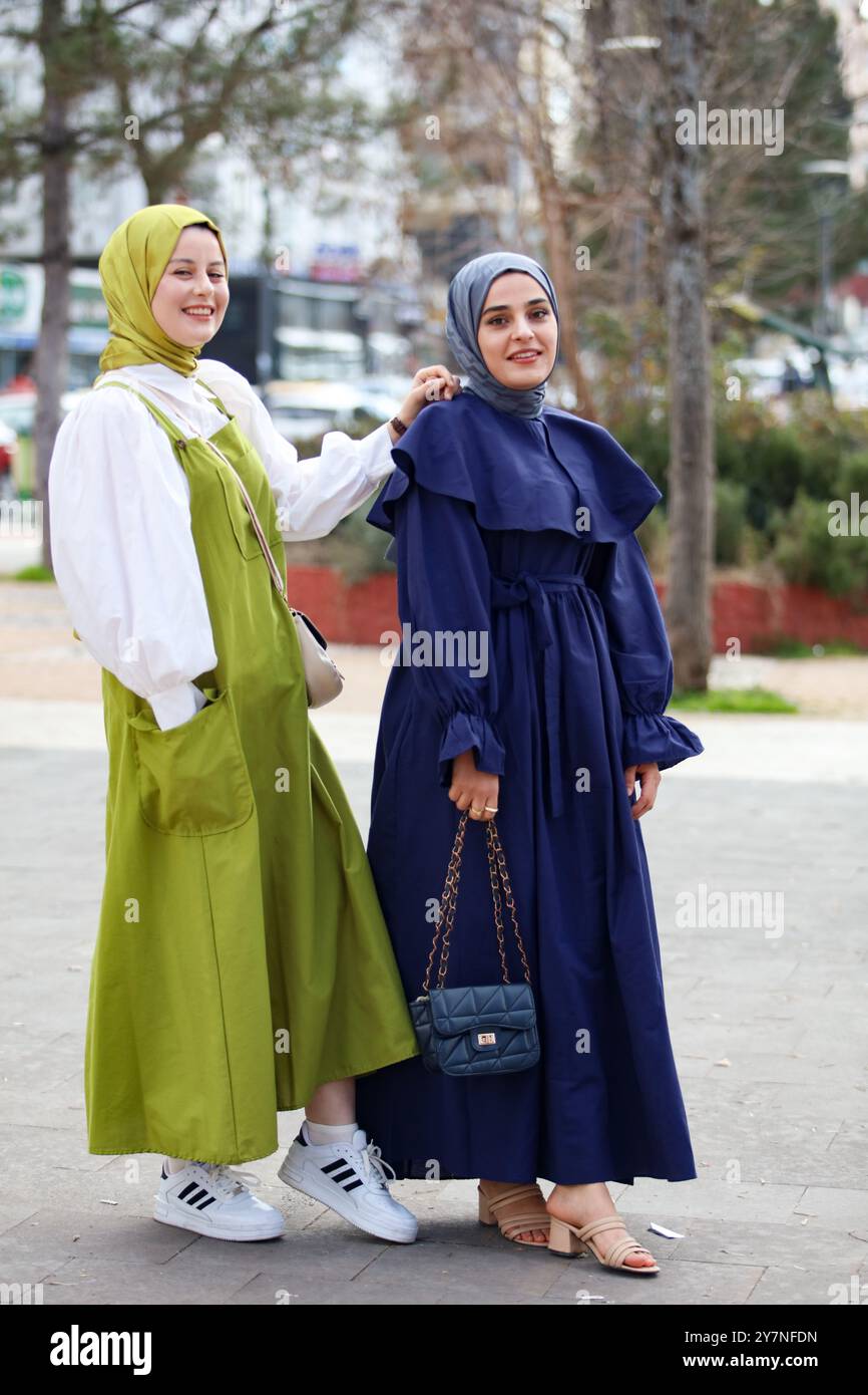 Turkish girls hi-res stock photography and images - Alamy