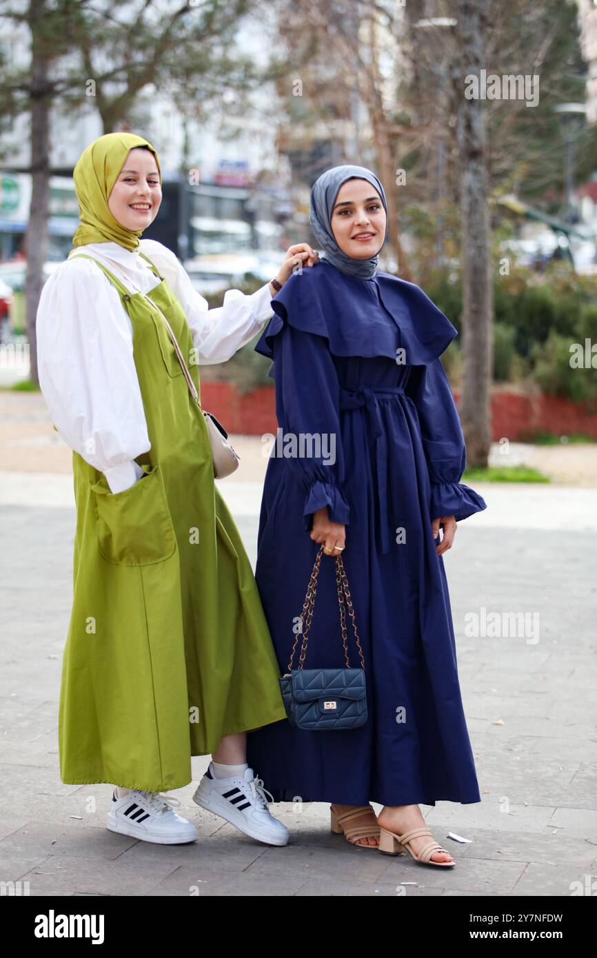Turkish girls wearing the hijab in the streets of Gaziantep, southern ...