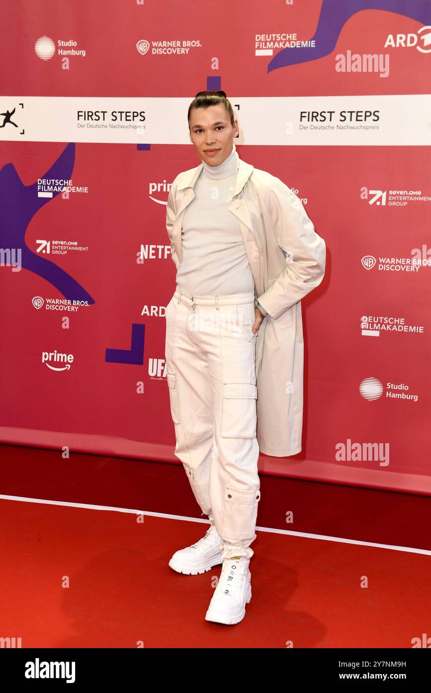 RECORD DATE NOT STATED Verleihung FIRST STEPS 2024 Helge Mark bei der ...