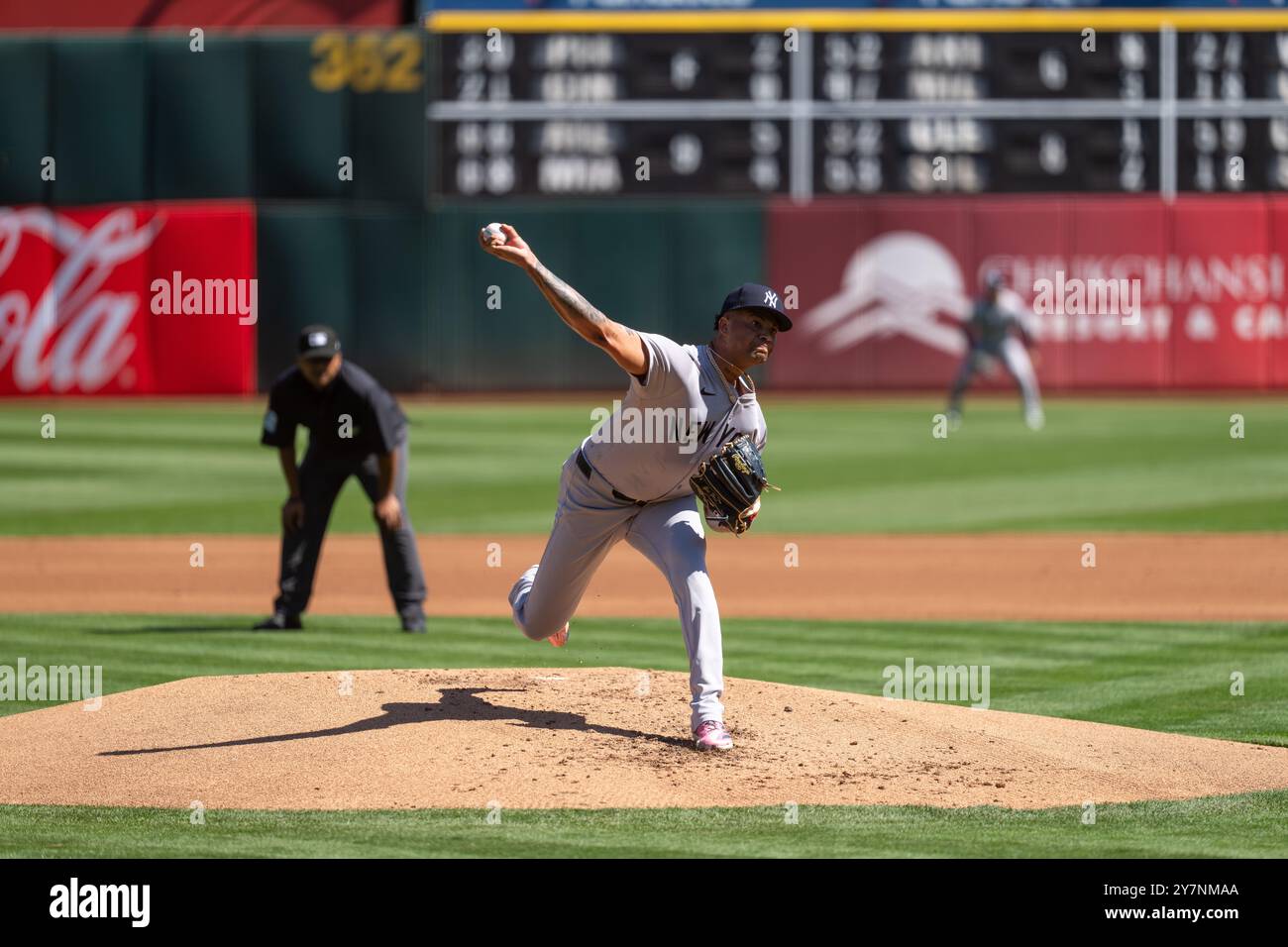 New York Yankees Pitcher Luis Gil (81) throws a pitch during MLB ...
