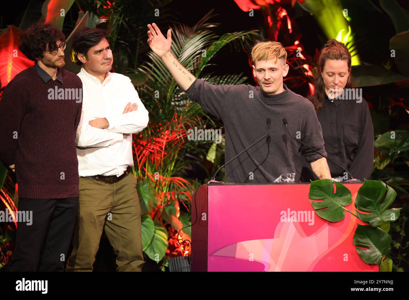 Verleihung FIRST STEPS 2024 NO FEAR Award Jonatan Geller-Hartung ...