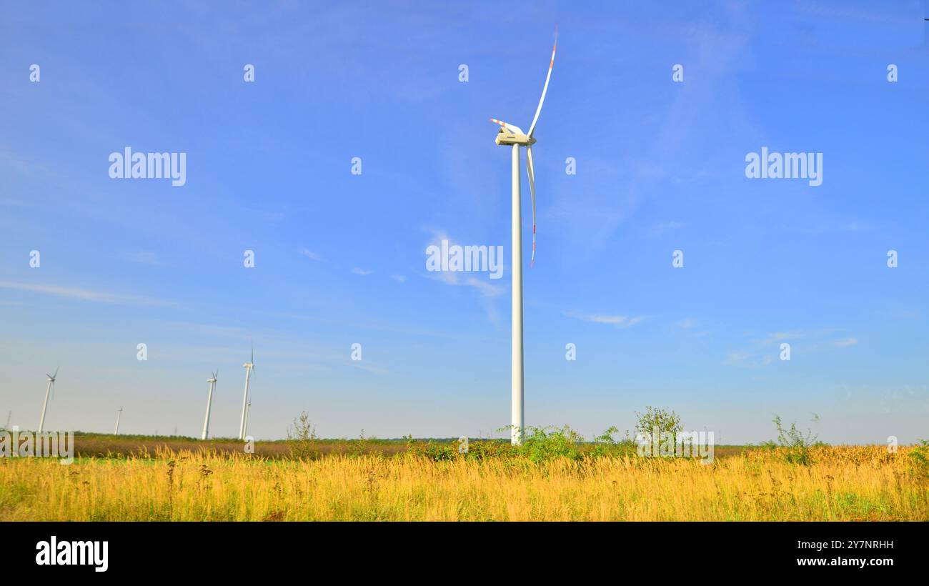 Wind mills during bright day hi-res stock photography and images - Alamy
