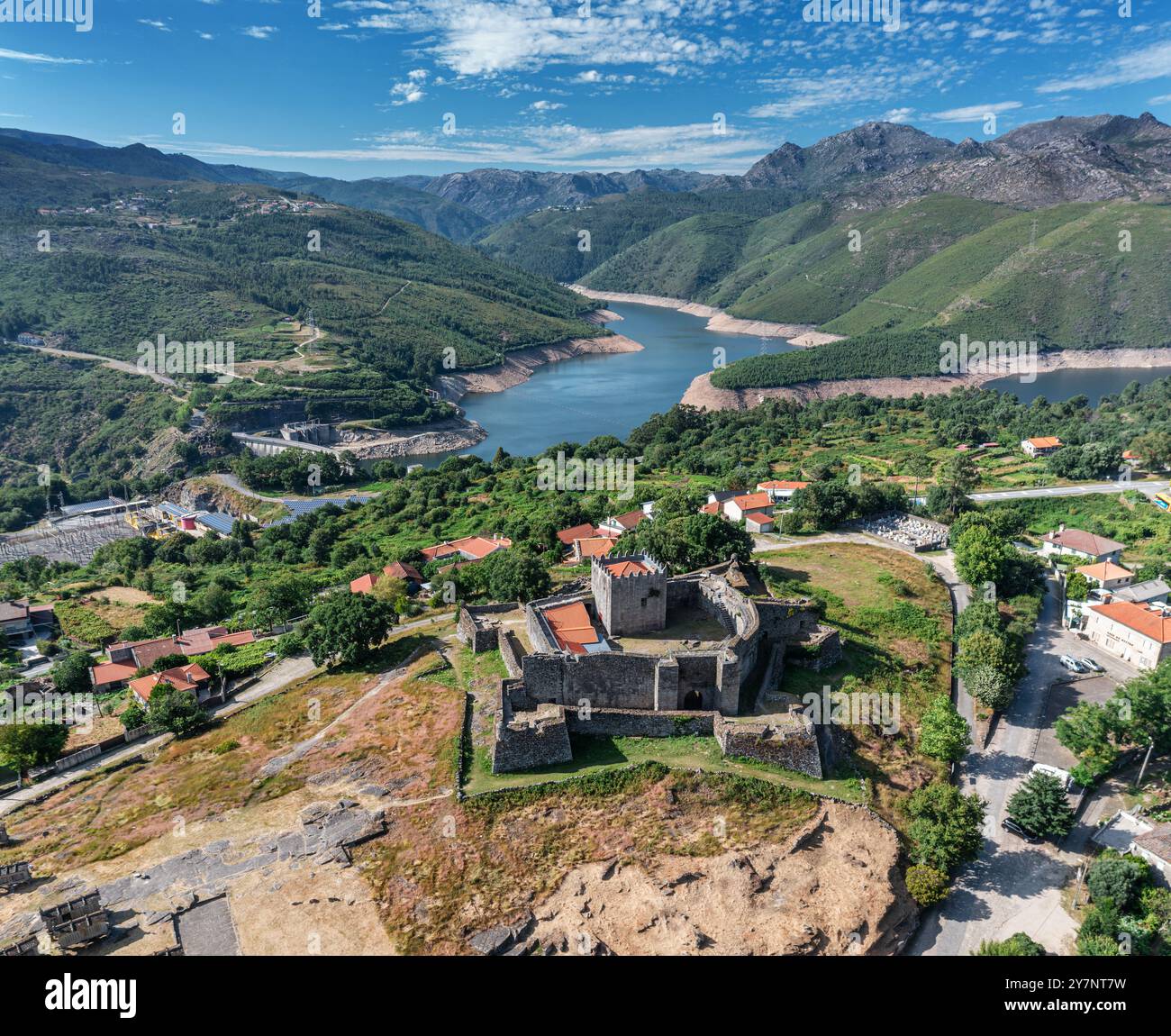 Castelo de lindoso castle hi-res stock photography and images - Alamy