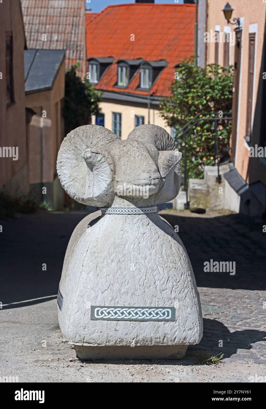 Gotland sheep statue hi-res stock photography and images - Alamy