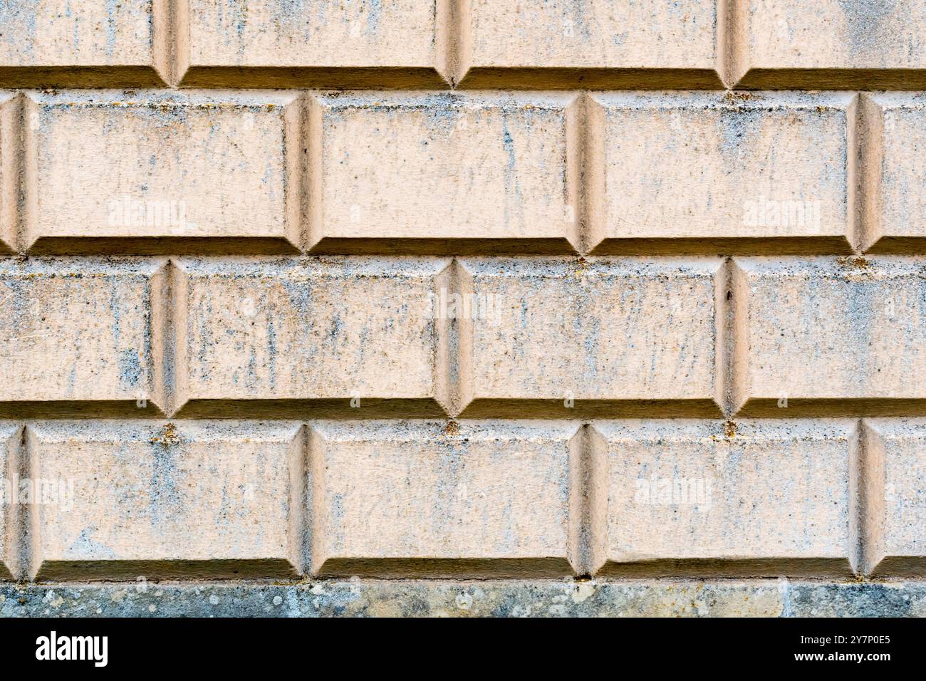 Stonework - smooth-faced rustication with deep V joints Stock Photo - Alamy